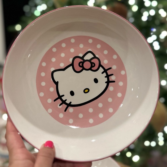 Hello Kitty | Kitchen | Hello Kitty Dinner Large Bowl Plates X 4 | Poshmark
